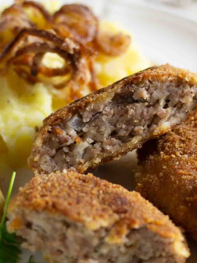 Austrian Cabbage Salad with Caraway Seeds